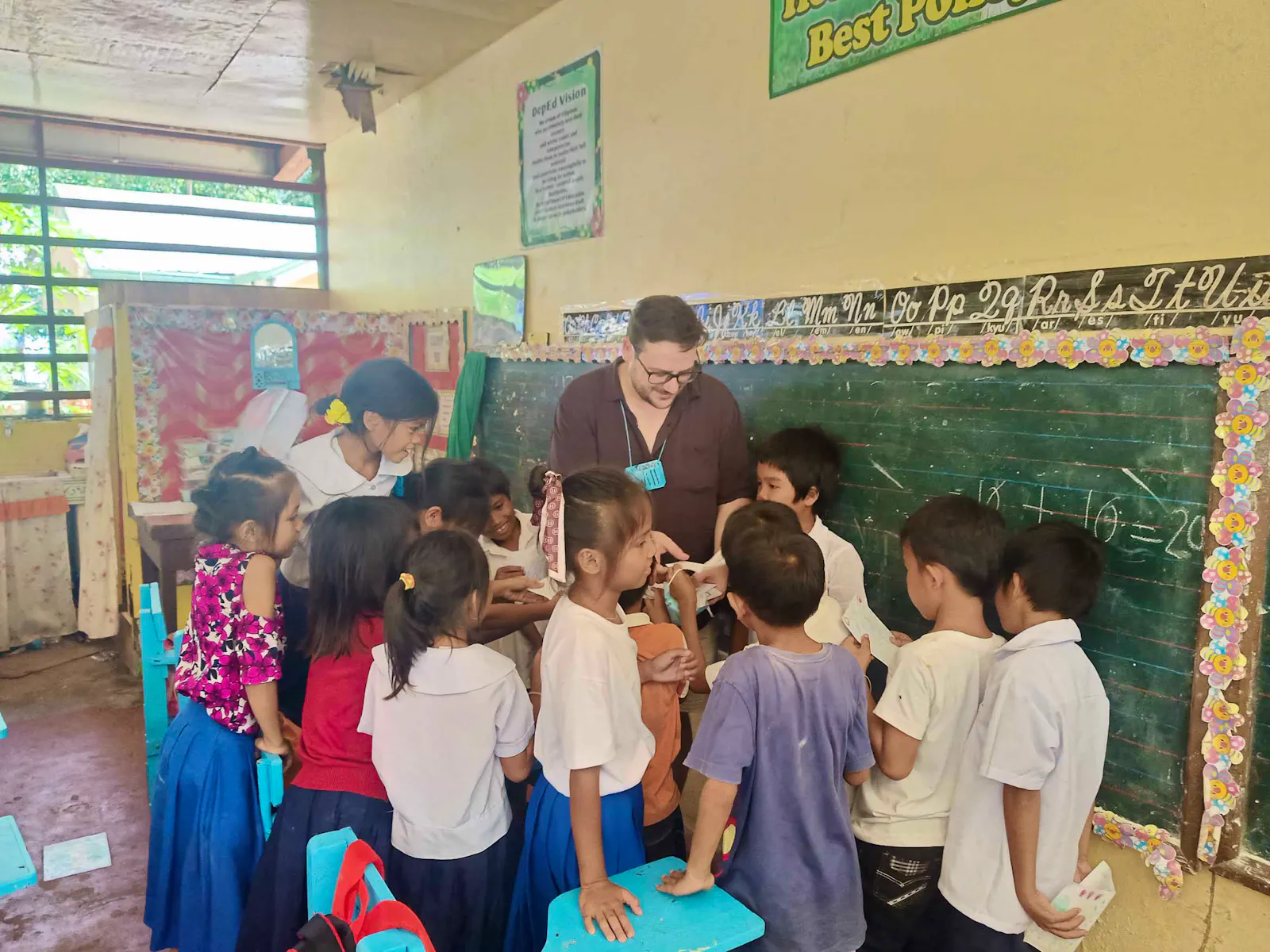 Teaching Primary English | Volunteer in the Philippines 2025