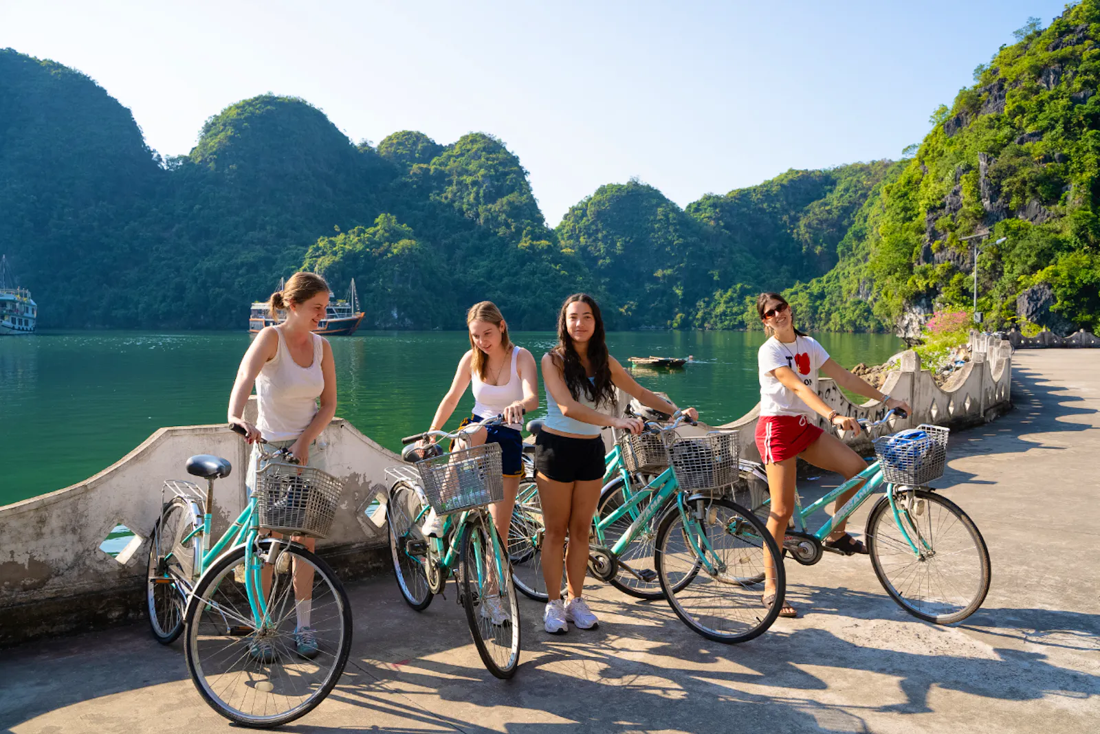 Vietnam English Teaching Volunteers | Volunteer in Vietnam 2025