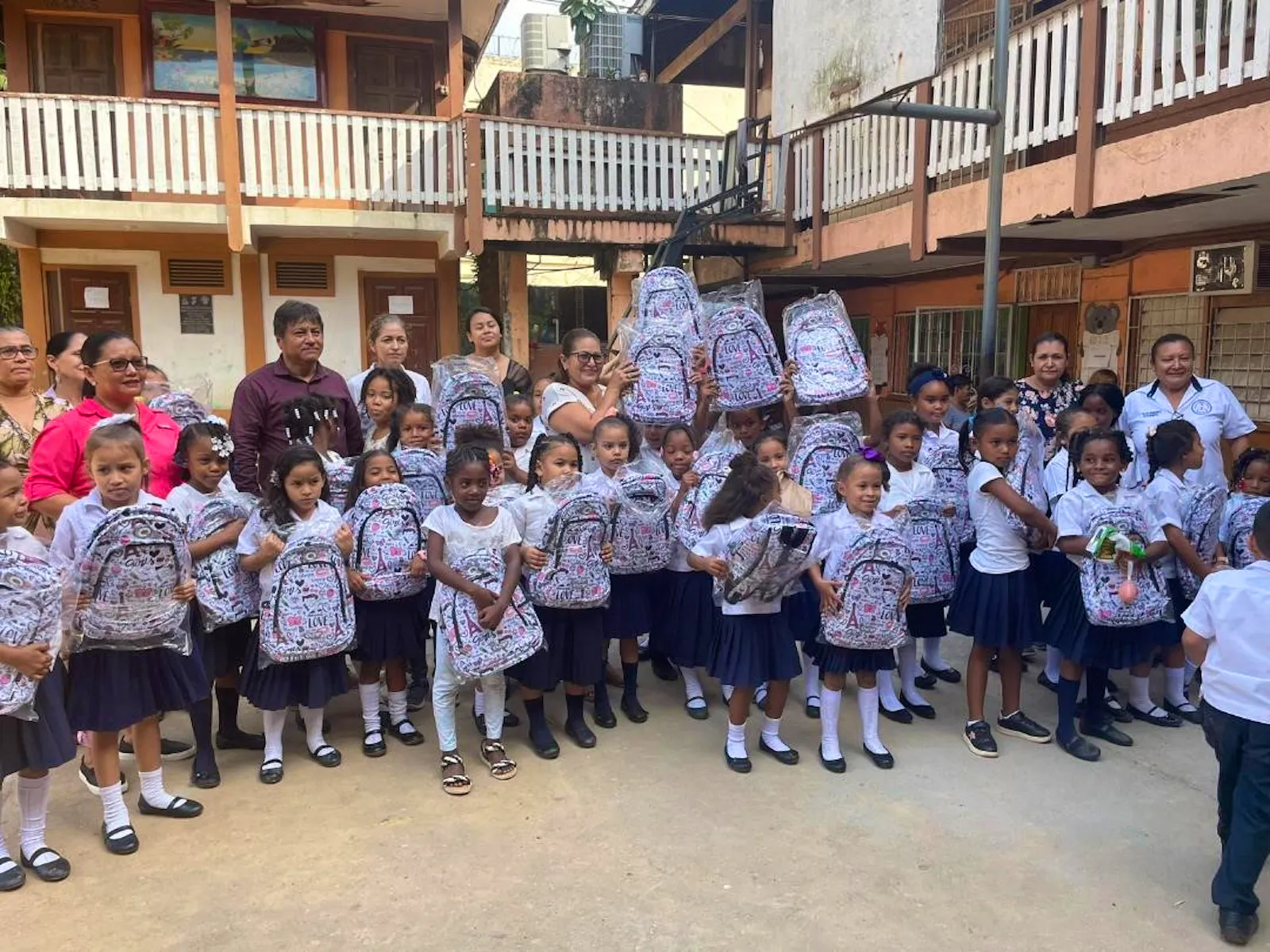 Teaching and Primary School Support | Volunteer in Honduras 2025