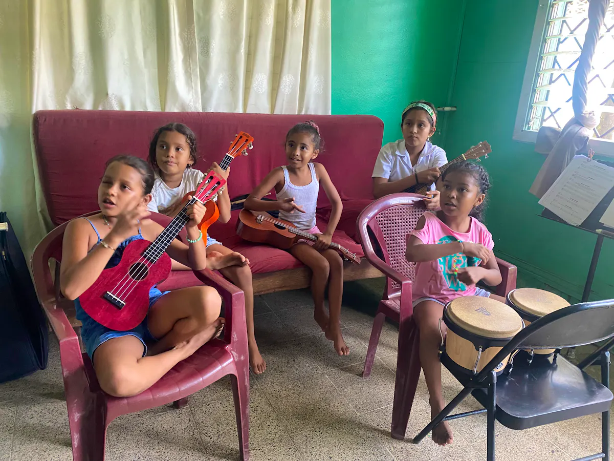 Music school Helper | Voluntariado en Costa Rica 2025