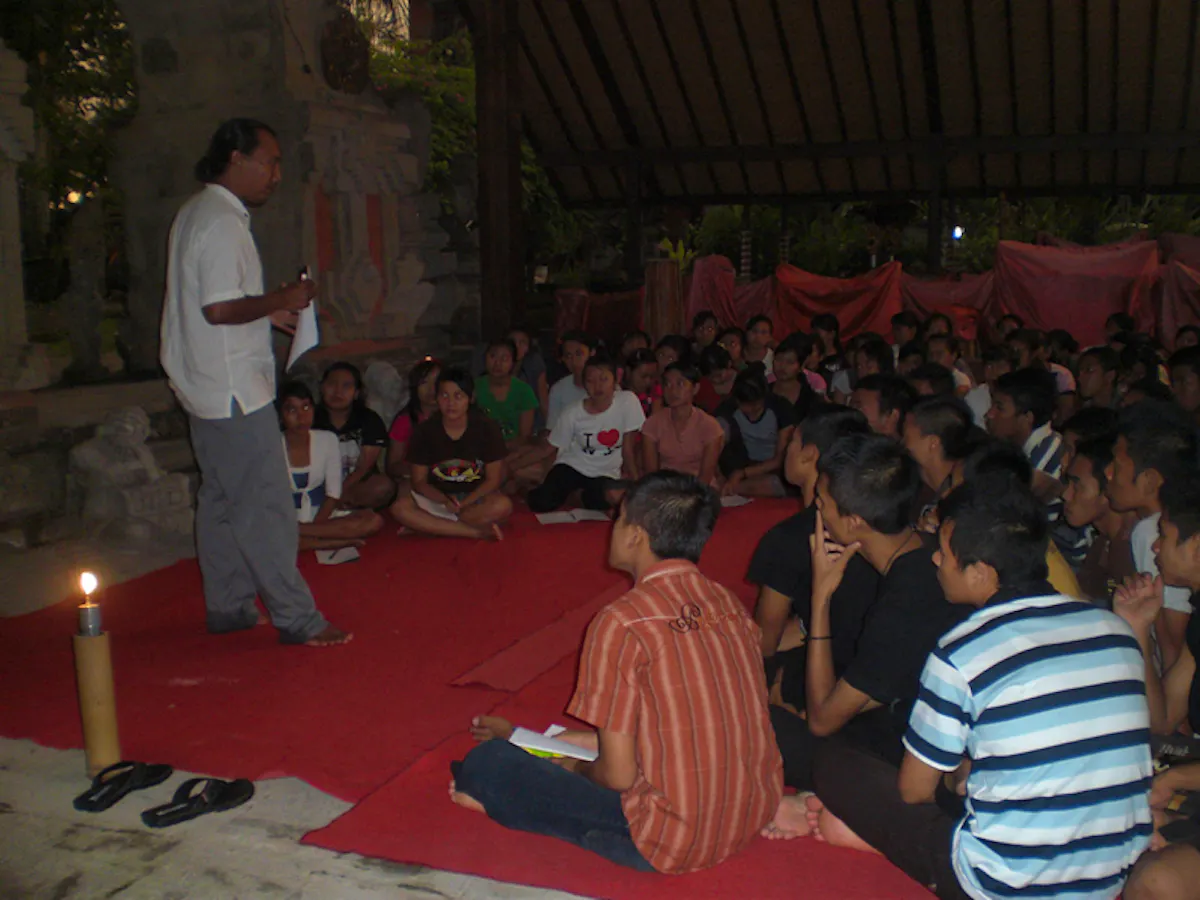 Implementing Sustainable Environmental Initiatives | Volunteer in ...