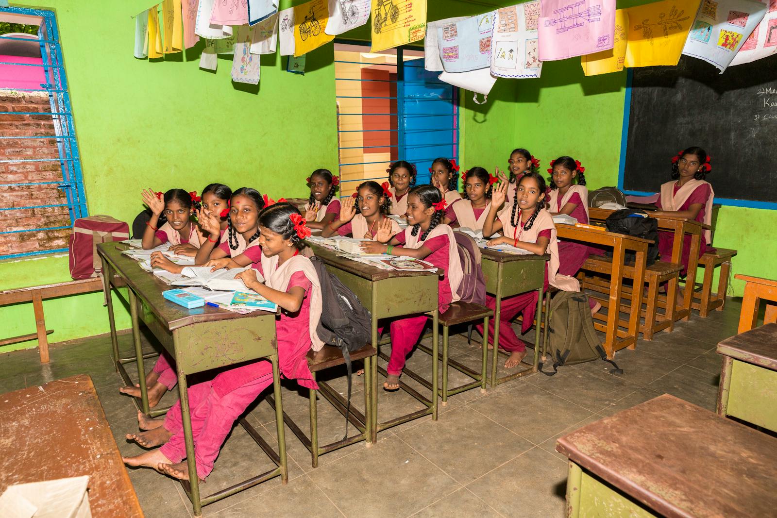 Himalayan Trekking & Meaningful Adventure | Volunteer in India 2025