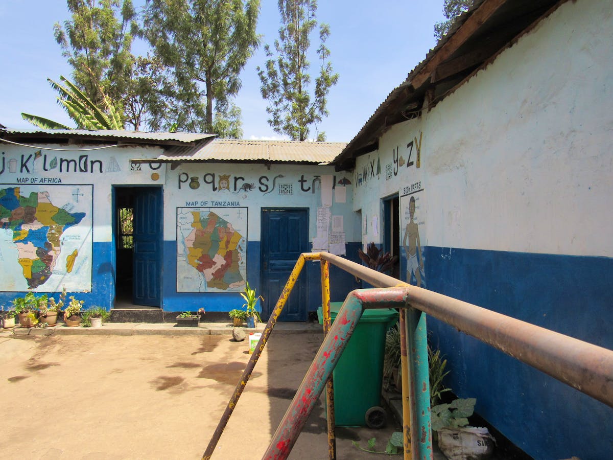 Teaching in a Primary School | Volunteer in Tanzania 2025