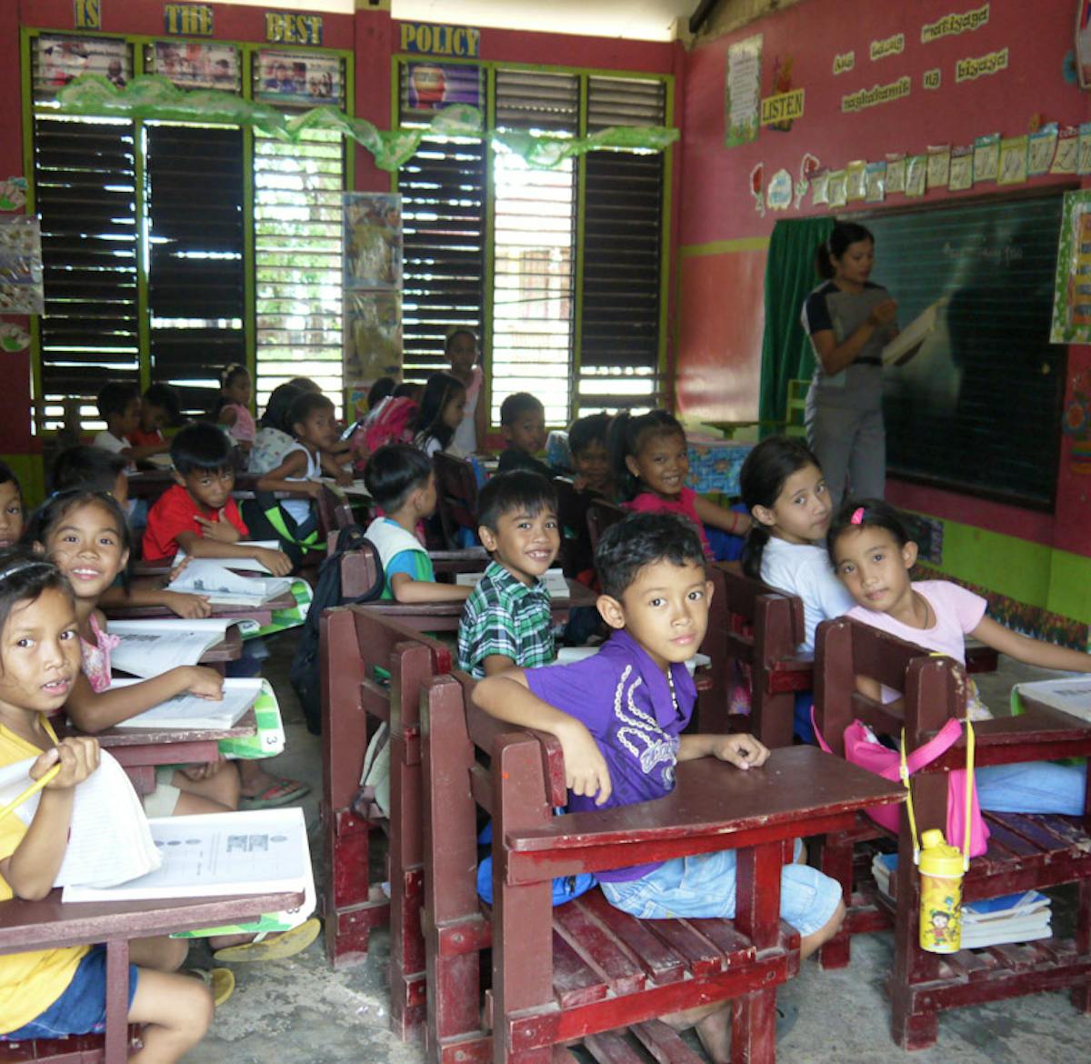 Primary School English Education Volunteer In The Philippines 2025
