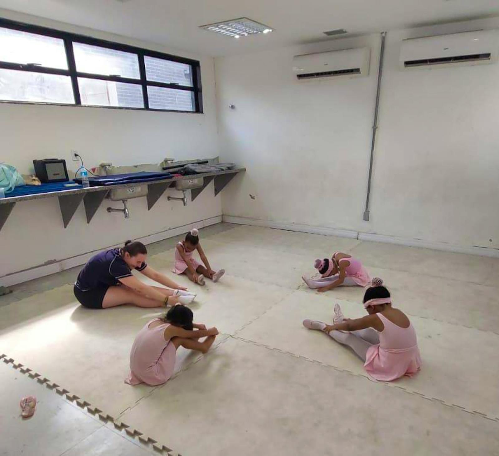 Sports Assistant for Children and Adults | Volunteer in Brazil 2025