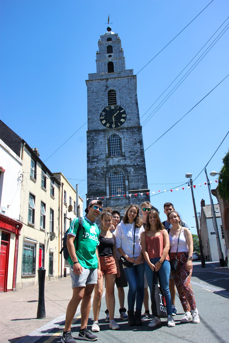 Charity Shop Helper | Volunteer in Ireland 2025