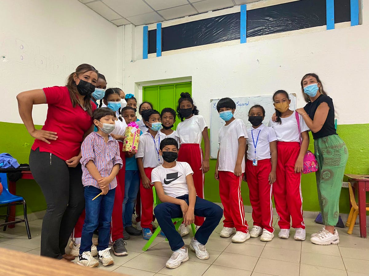 School revision and Tutoring in Public Schools | Volunteer in Panama 2024