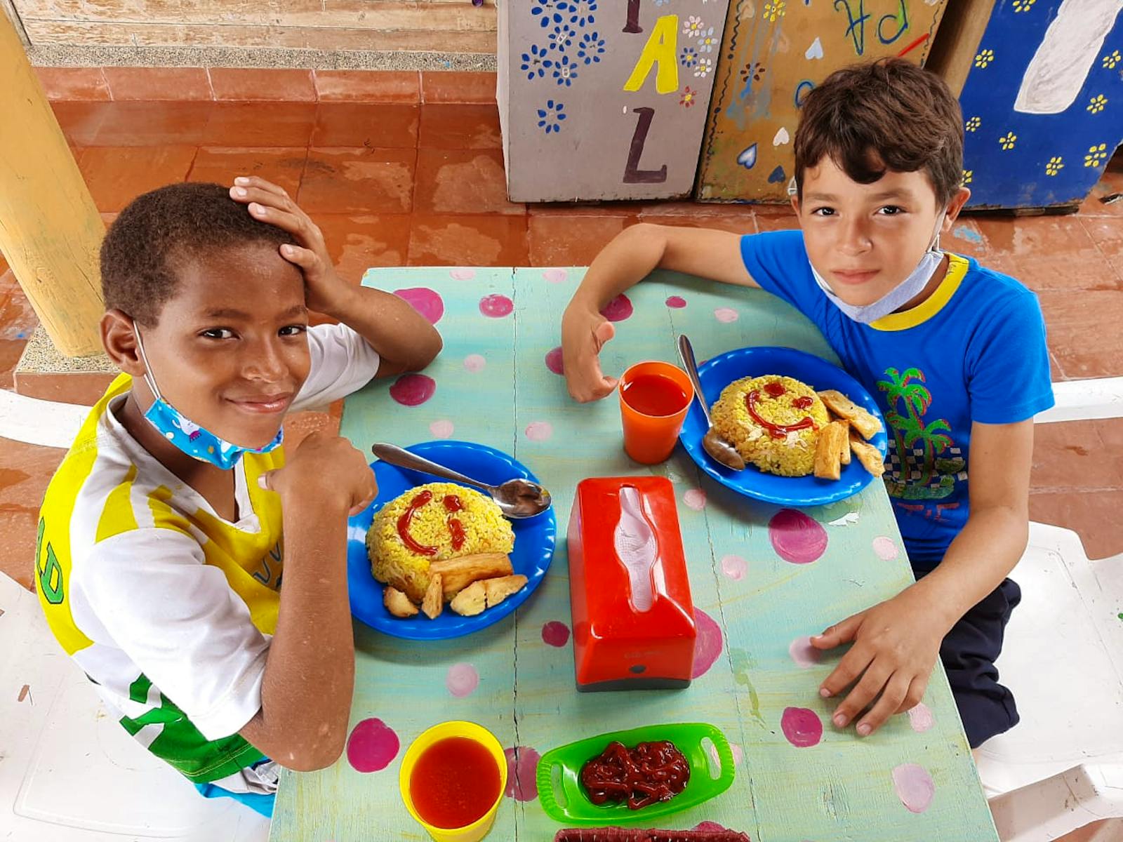 Surf & Help Community Development | Voluntariado en Colombia 2025