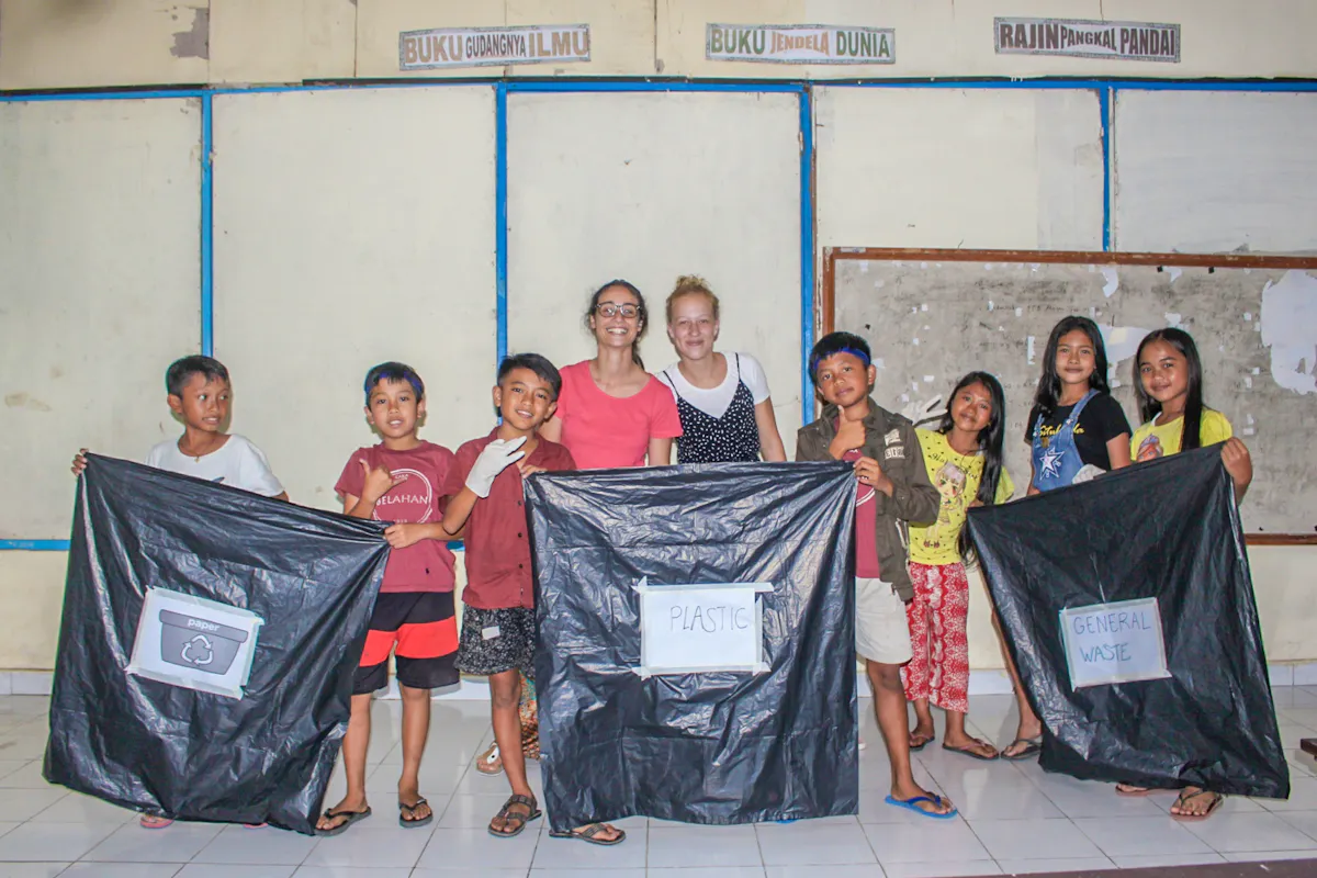 Environmental Education and Clean Up | Volunteer in Indonesia 2025