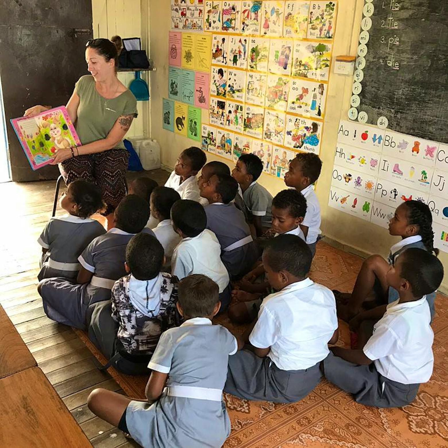 Support Woman & Children Commune | Volunteer in Fiji 2024