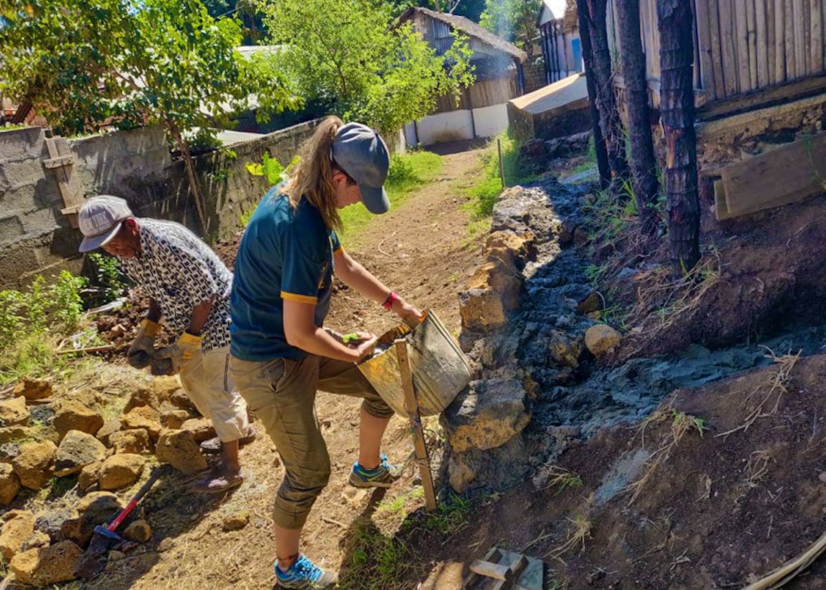 Building and Construction Assistance | Volunteer in Madagascar 2025
