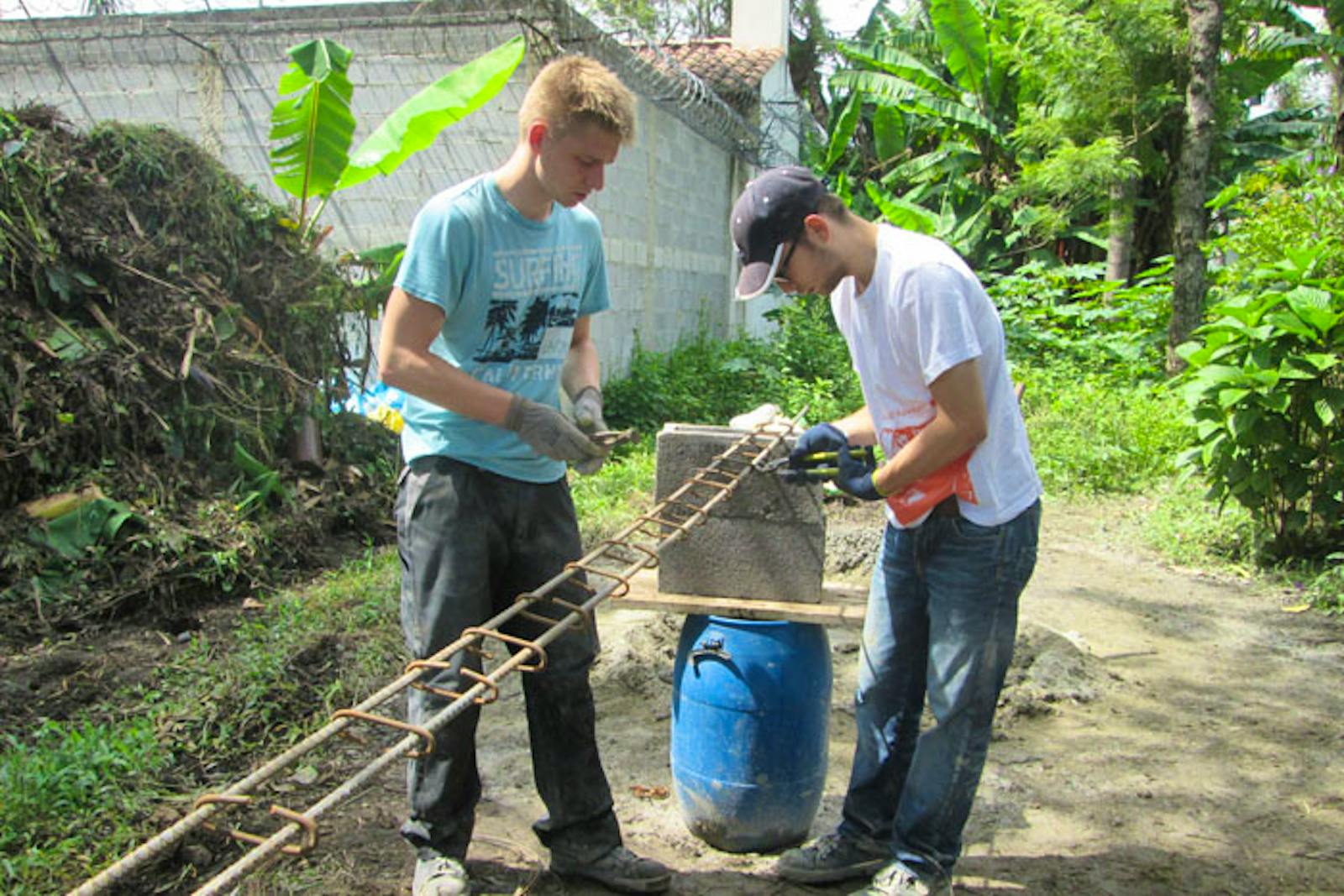House Construction Helper | Volunteer in Guatemala 2025