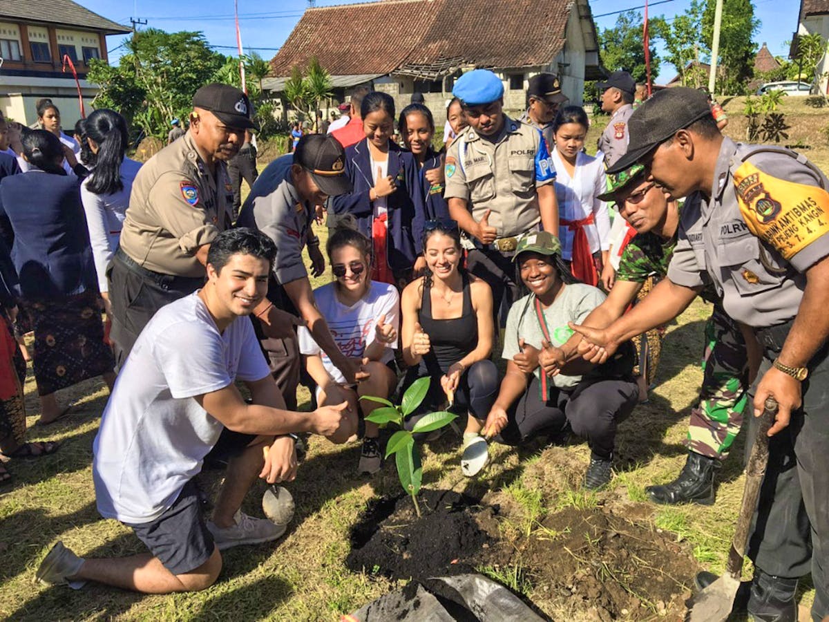 Environmental Education and Clean Up | Volunteer in Indonesia 2025