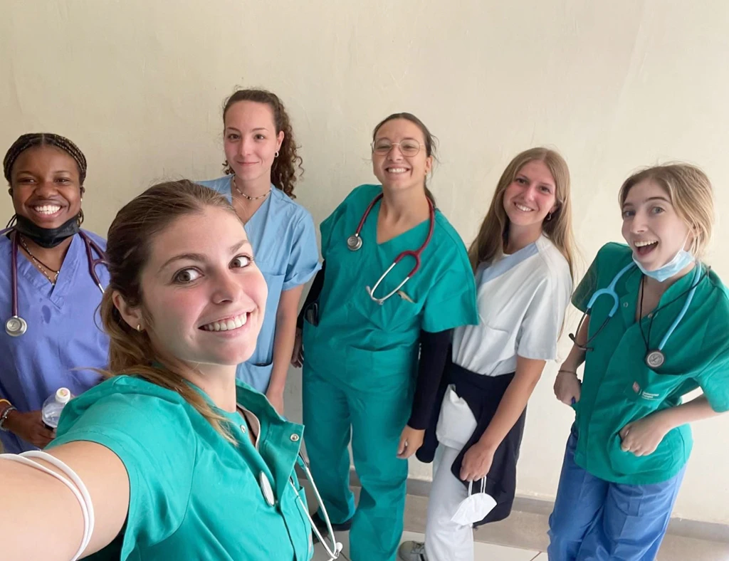 Support Healthcare | Volunteer in Kenya 2025