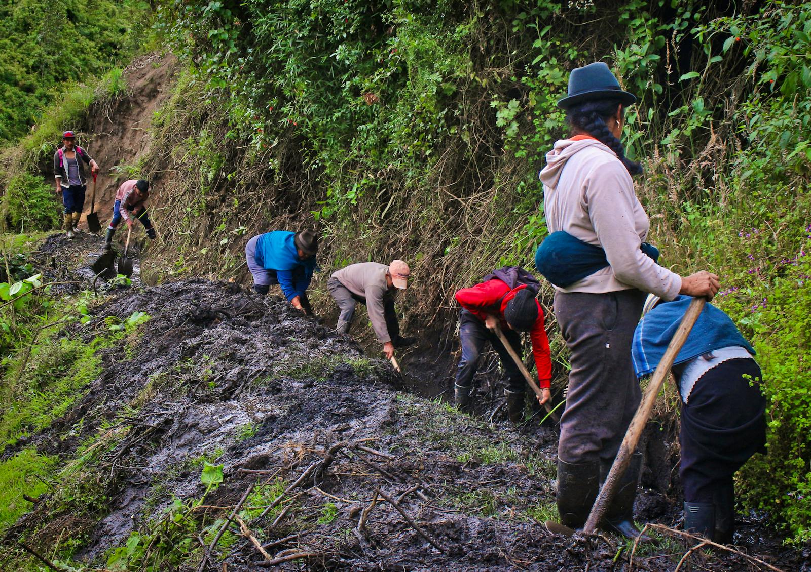 Community Water Management Internship | Volunteer in Ecuador 2025