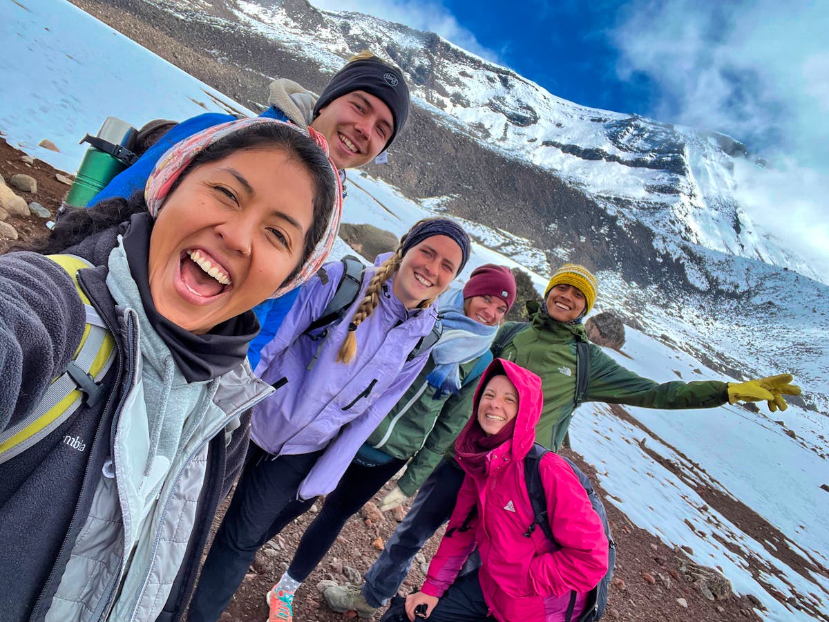 Fundraising, Marketing & BizDev for Social Impact! | Volunteer in Ecuador 2025