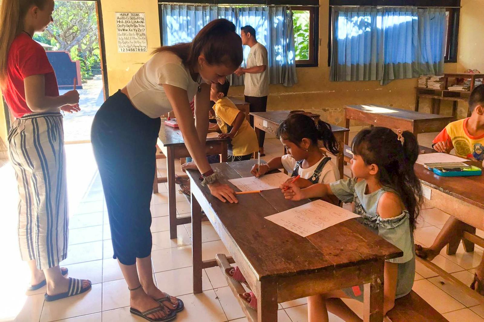 Local English Teaching Assistent | Volunteer in Indonesia 2025