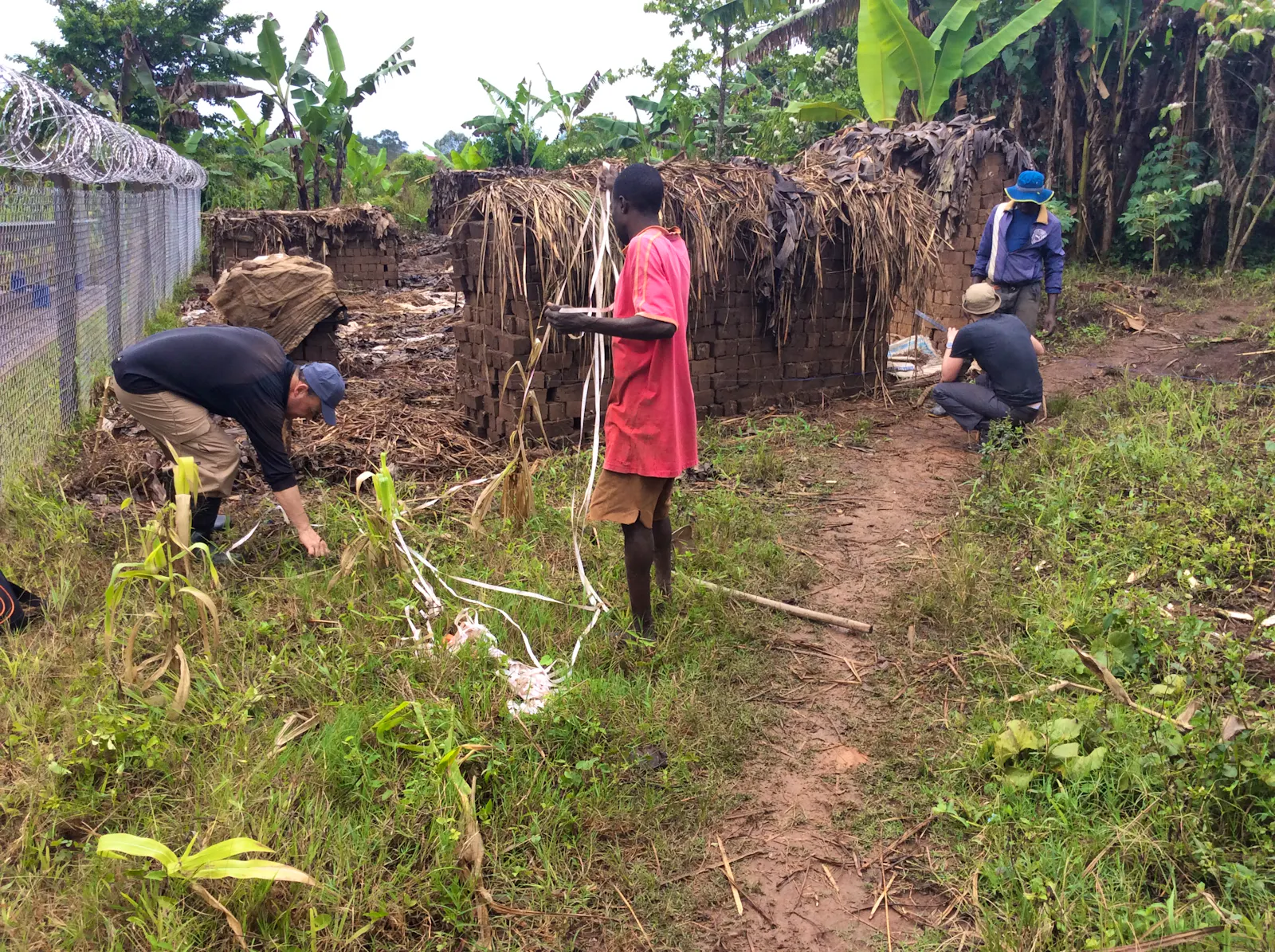 Construction of a community library | Volunteer in Uganda 2025
